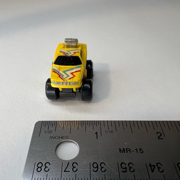 Galoob | Toys | Vintage Road Champs Micro Machines Yellow Ferrari ...